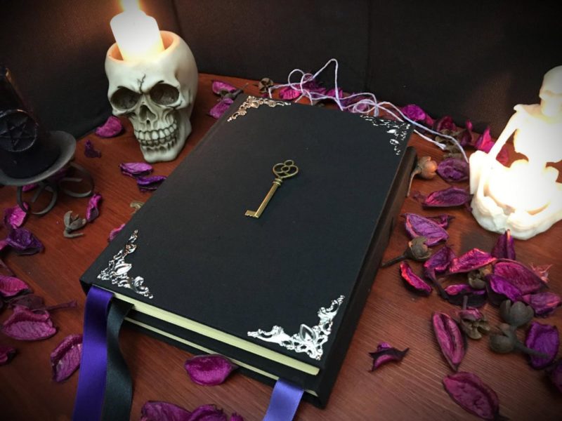 How To Create Your Own Book of Shadows? - Occultissimo